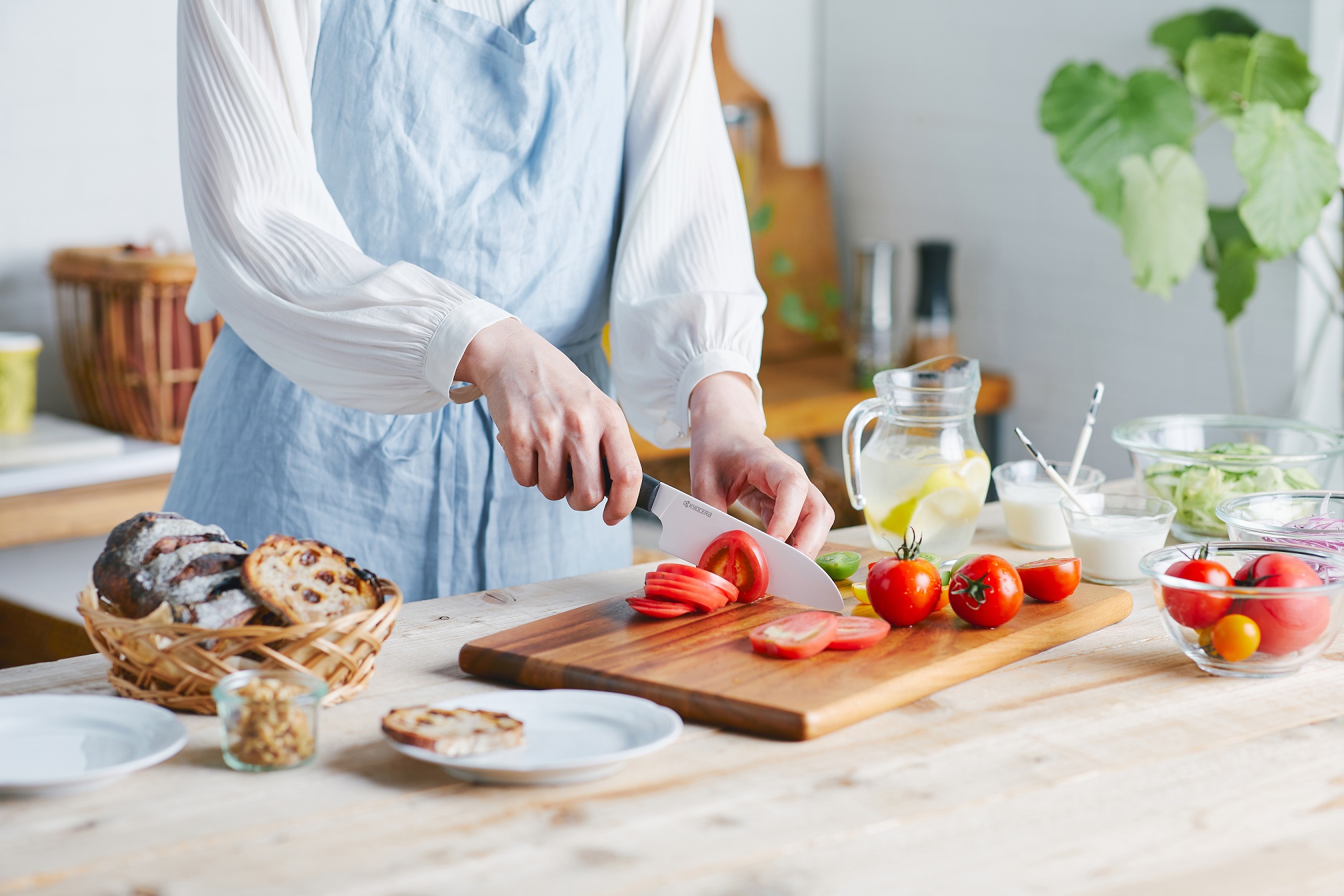 スタンダードシリーズ セラミックナイフ（三徳ナイフ／刃渡り14cm） ブラック CK-140-BK [14cm]｜の通販はソフマップ[sofmap]